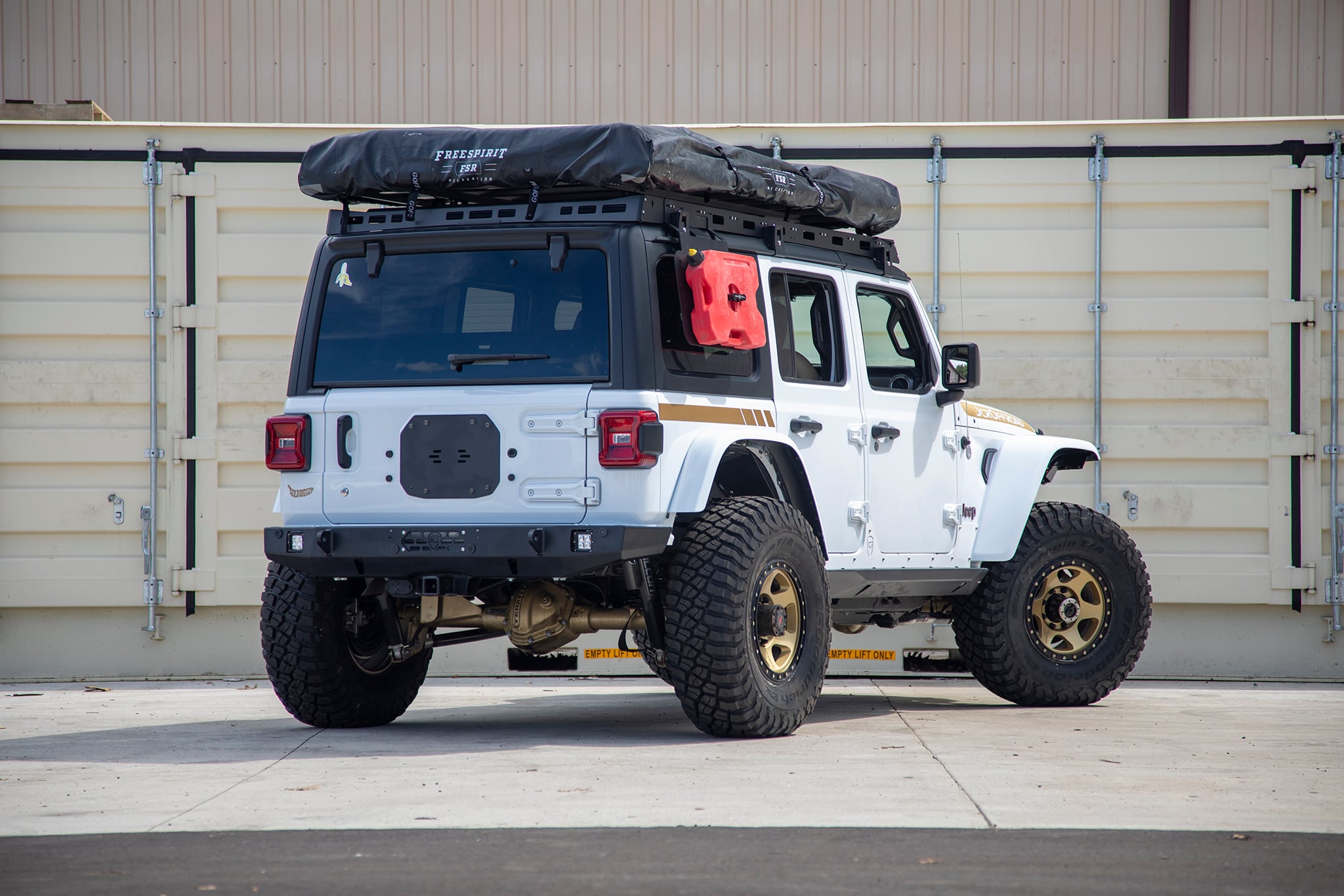 JcrOffroad: JL Rear Bumper | Vanguard | Wrangler (2018+)